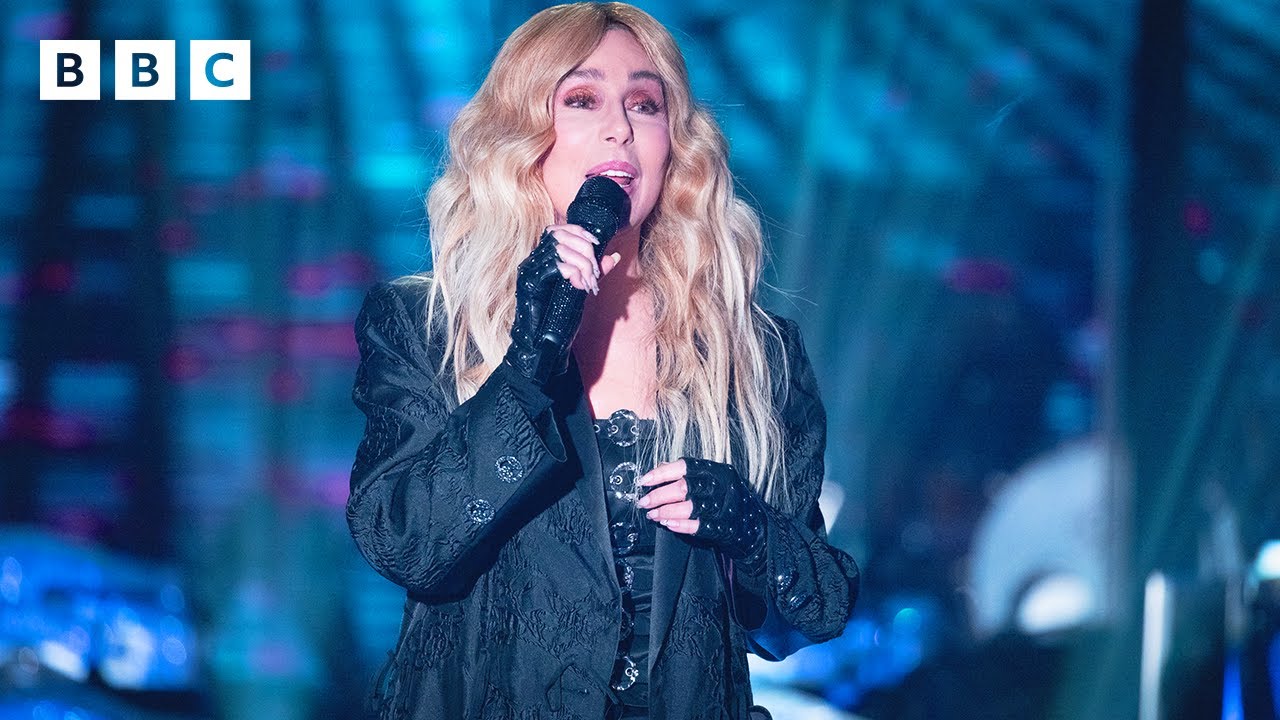 Cher performs her hit 'DJ Play A Christmas Song' in the Ballroom ...