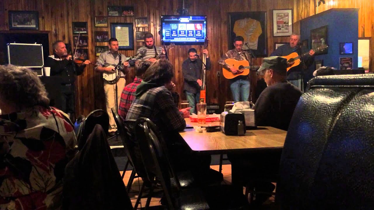 Hammertowne with special guest Ryan Gillum @ Simply the Best - YouTube