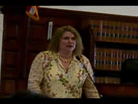 Mock Trial: The Three Bears v. Goldilocks - YouTube