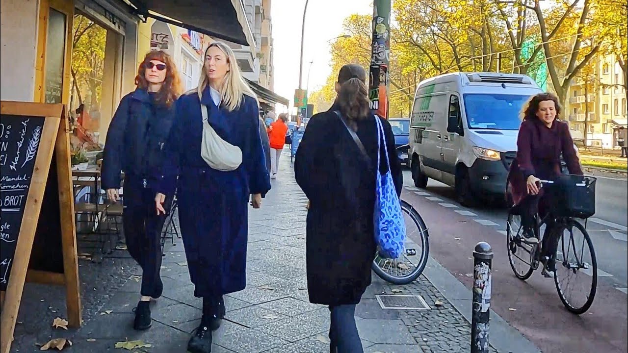 Free Walking Tour. Walk in Berlin Lichtenberg - Friedrichshain. Germany ...