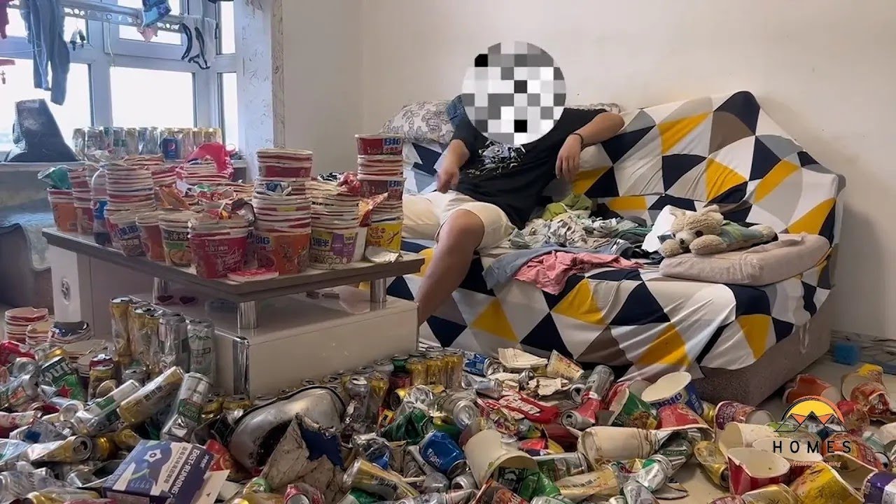 The Home Owner Too Lazy to Clean His Home 🥴 | Messy Home Rescue👌| Clean ...