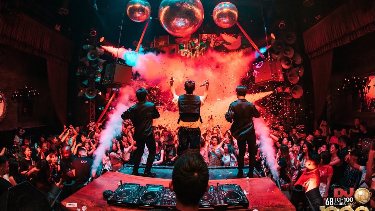 Erik Quẩy Tung Bar 1900 Hà Nội | Ghen ( Remix ) Erik | Friday 17.5 ...