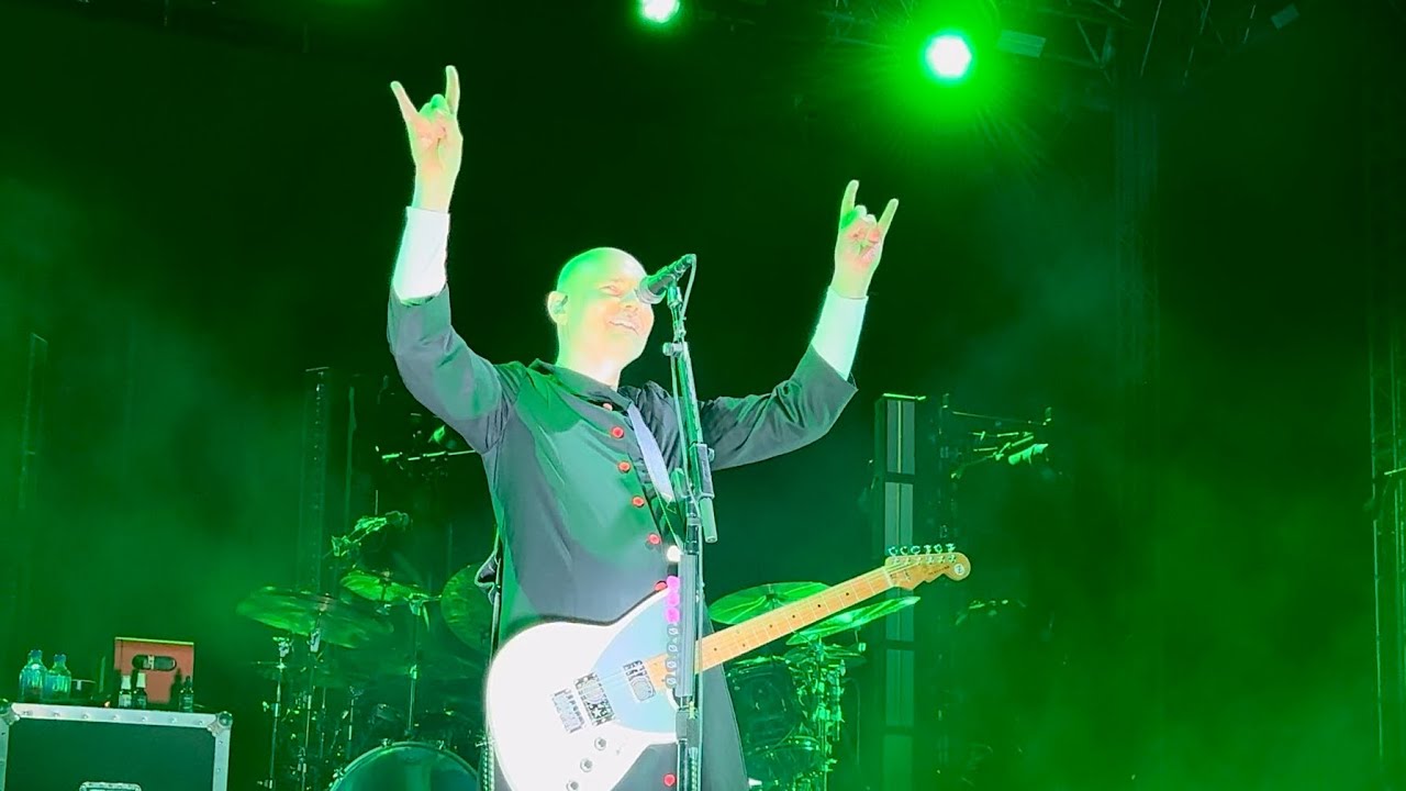 The Smashing Pumpkins - THE EVERLASTING GAZE - Springfield, IL 16 Aug ...