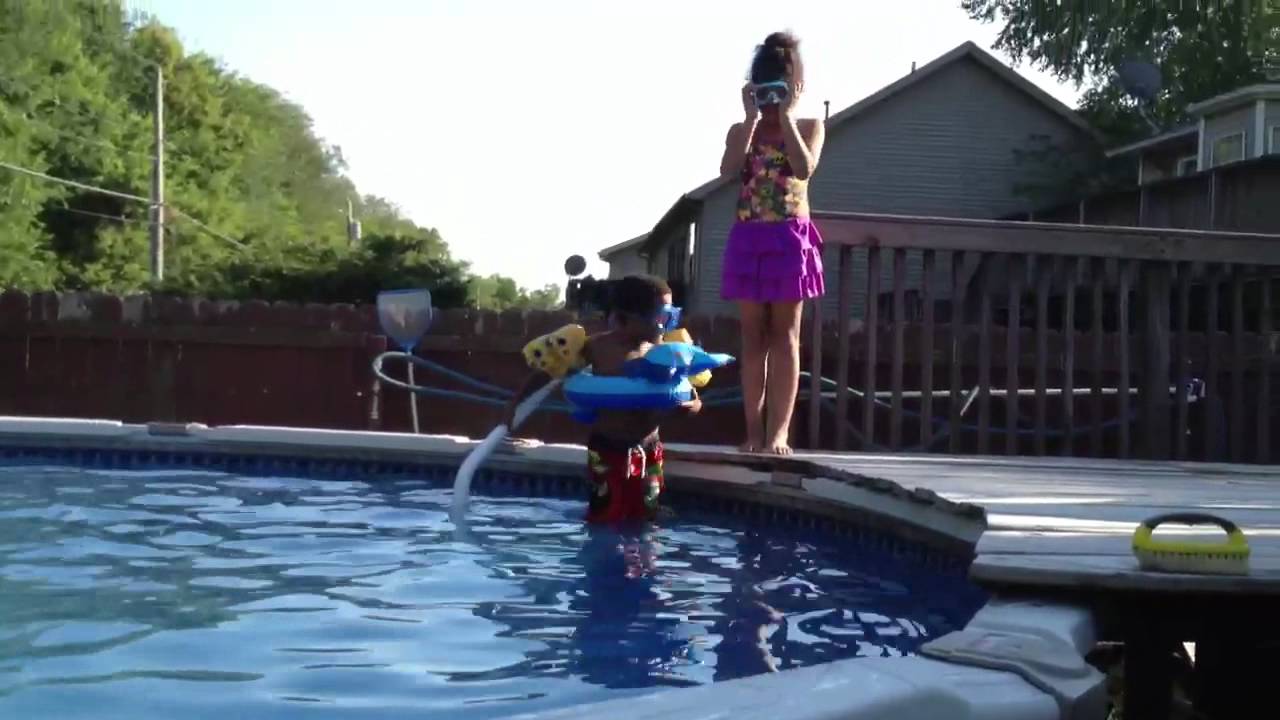 Mackenzie and daddy getting in the swimming pool. - YouTube