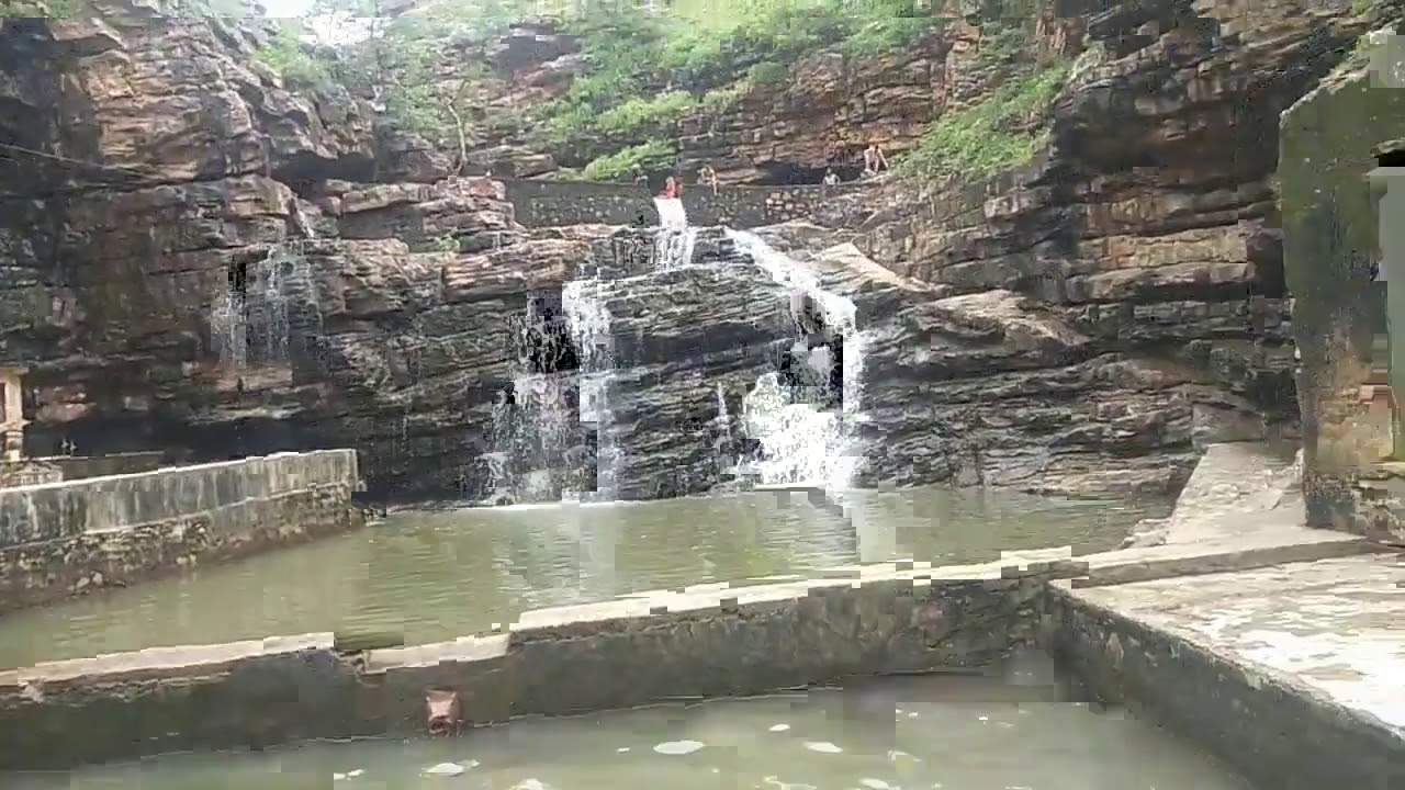 Dhundlesavar mahadev talwas bundi (Azeeb seen 🛀🛀🛀) - YouTube