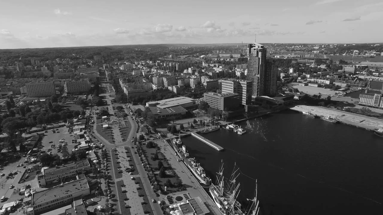 DRON b&w GDYNIA - YouTube