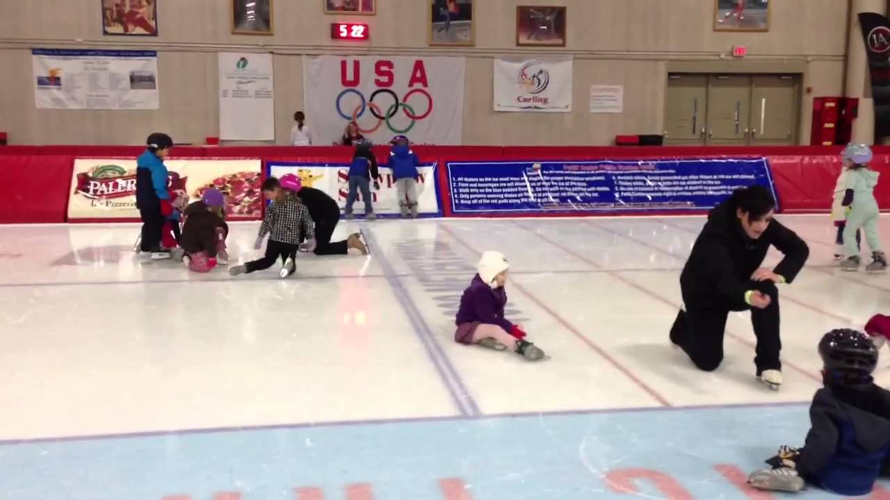 Madelyn's 1st ice skating lesson - YouTube