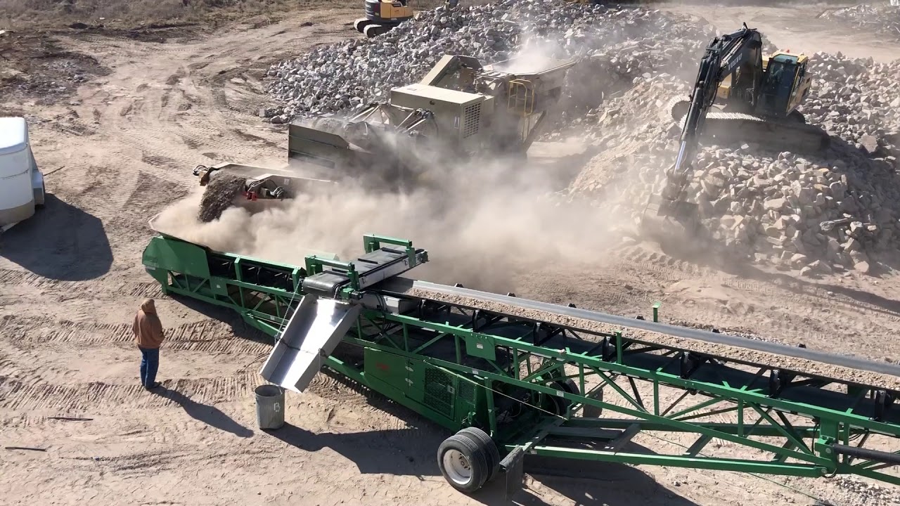 Pioneer GT440cc Recirculating Impact Crusher - YouTube