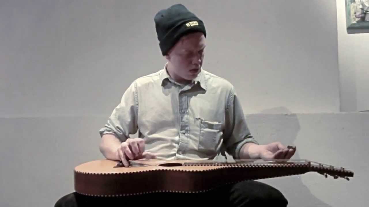 Daniel Bachman - Untitled (Live, Ore Mountains) - YouTube