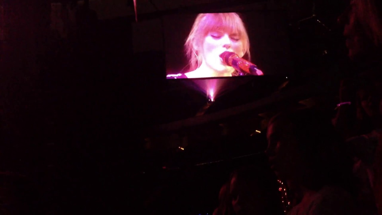 Tell Me Why- Taylor Swift 2013 Red Tour, St. Paul - YouTube