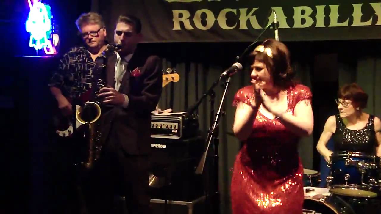 Just Right Man by Lil' Rachel backed by Honeybees. - YouTube