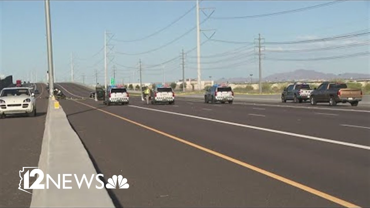 Wrong-way crash closes eastbound lanes of Loop 202 at 24th Street - YouTube