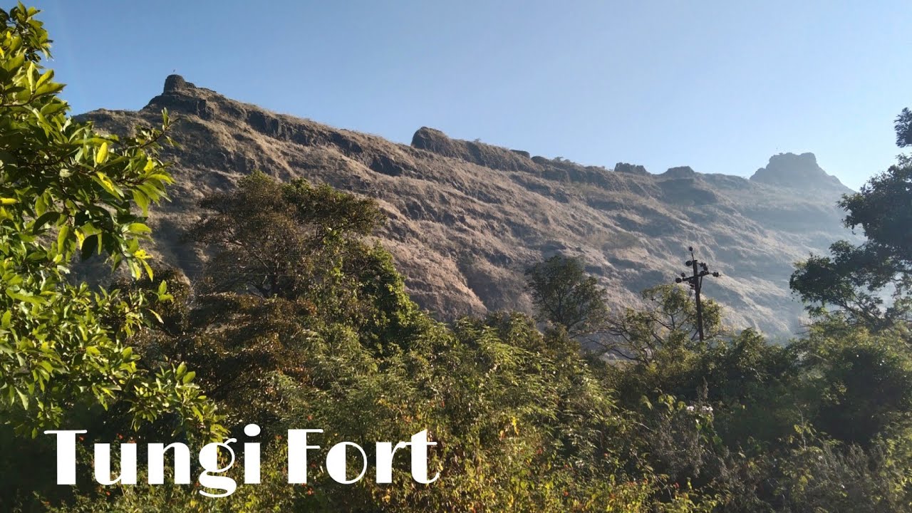 Tungi Fort Pa Ke Treking || Maza Aagaya 🚩🚩#Treking #withfriends - YouTube