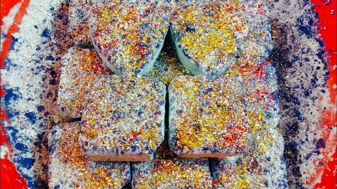 Soft Powdery Block Crush topped with 💙blue pigment & cornstarch #asmr ...