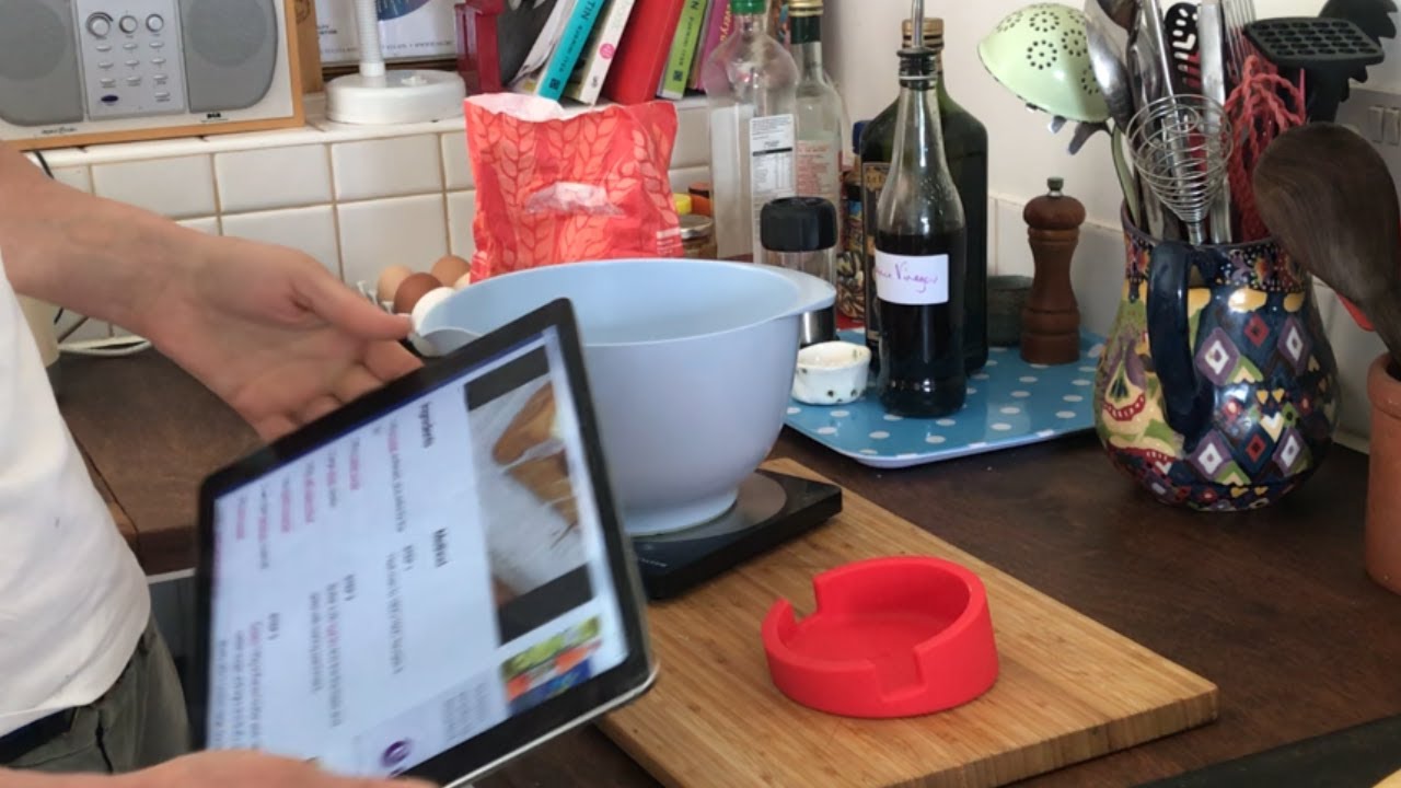 SILICONE TABLET STAND - YouTube