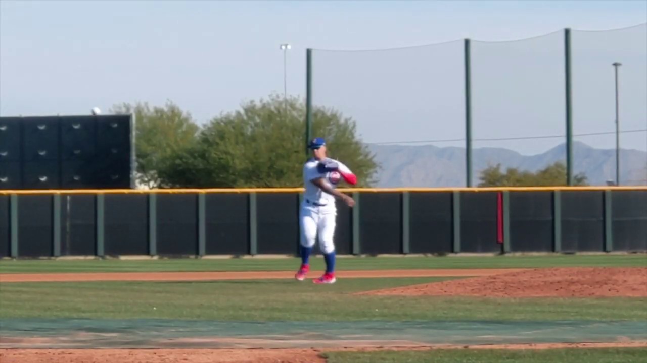 Javy Baez Fielding Drills - YouTube