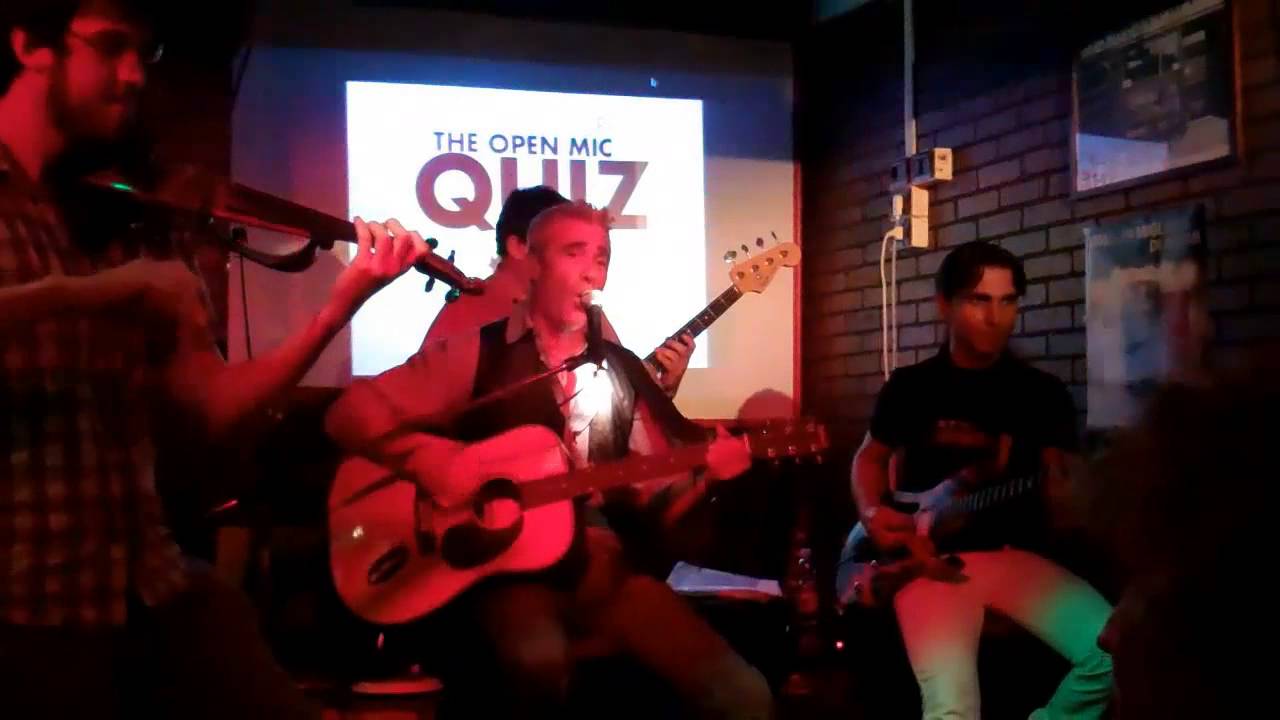 Open Mic Night Fiddlers Elbow Rome June 27th 2013 - YouTube