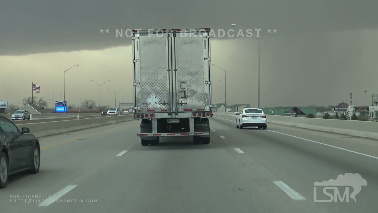 12-15-2021 Wichita, KS - Dust Storm - High Wind Warning - YouTube