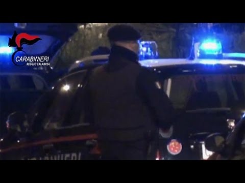 İtalya'da mafyaya operasyon: 14 gözaltı