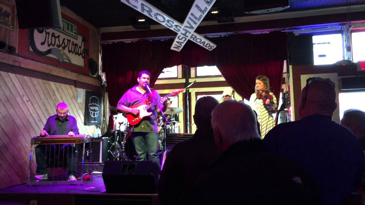 Vince Moreno-That's The Way Love Goes - YouTube