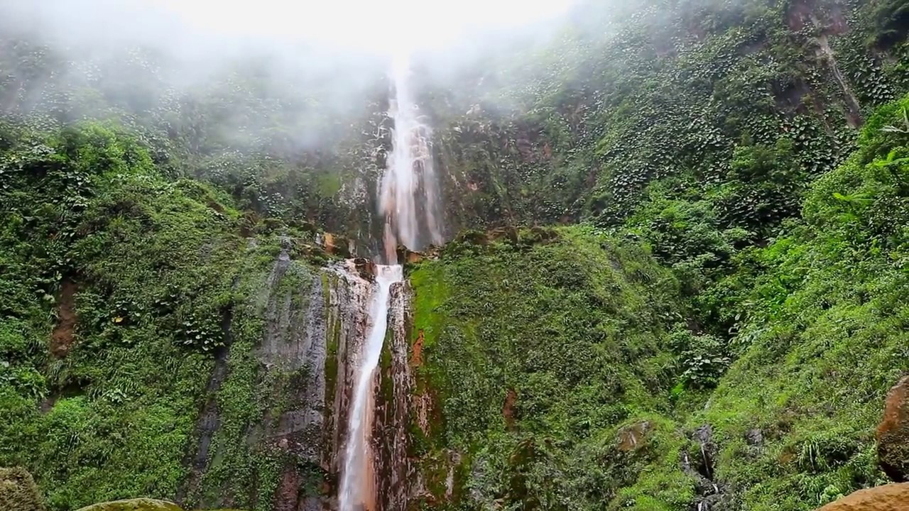 The first Carbet's waterfall - YouTube