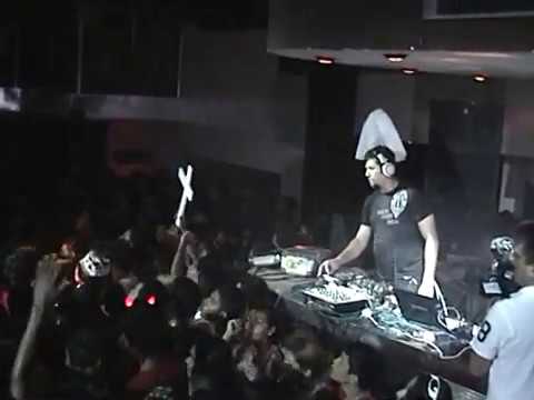 DJ Luciano Matheus 2008 Halloween Avenue - Manaus AM - Parte 1 - YouTube