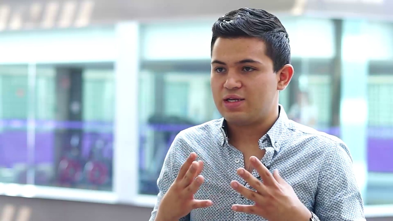 Leonardo Damián Fuentes, estudiante de Finanzas y Banca - YouTube