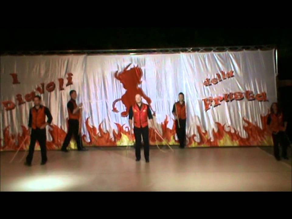 I Diavoli della Frusta - " Mix Folk Classico " - YouTube
