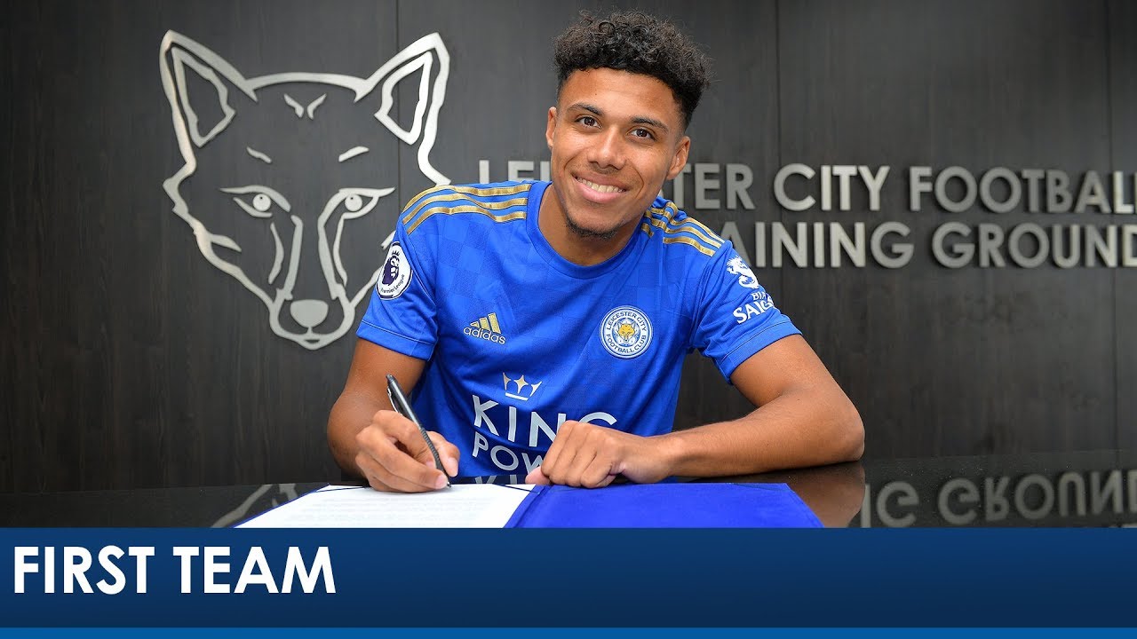 James Justin Signs | Leicester City - YouTube