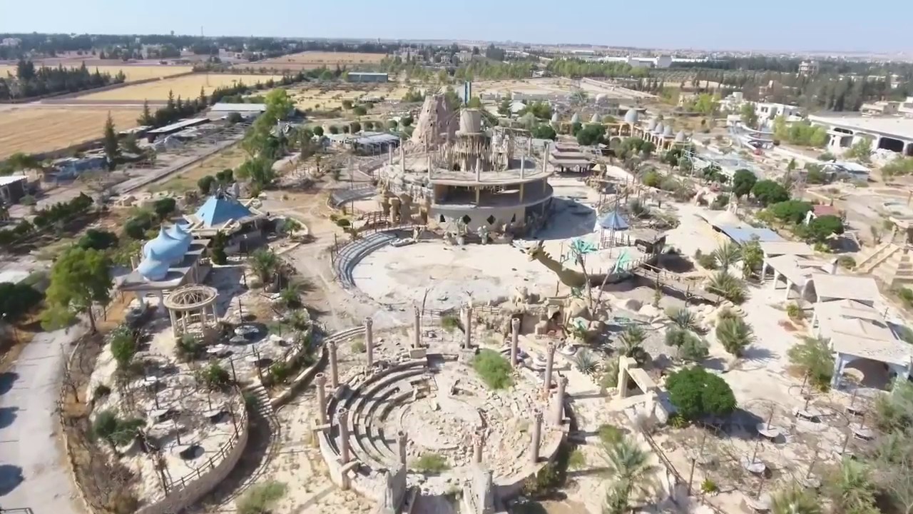 Amazing Rescue Of Zoo Animals In Aleppo - YouTube