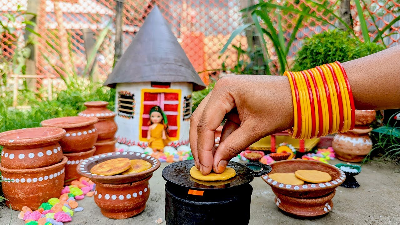 Dal Paratha | Dal Mixer Crispy Paratha Recipe In Village | #384 ...