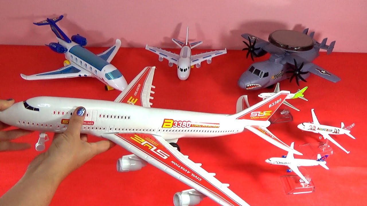 Boeing 787 777 Airbus 370 330 B3380 Beluga DHL Dubai Malaysia India ...