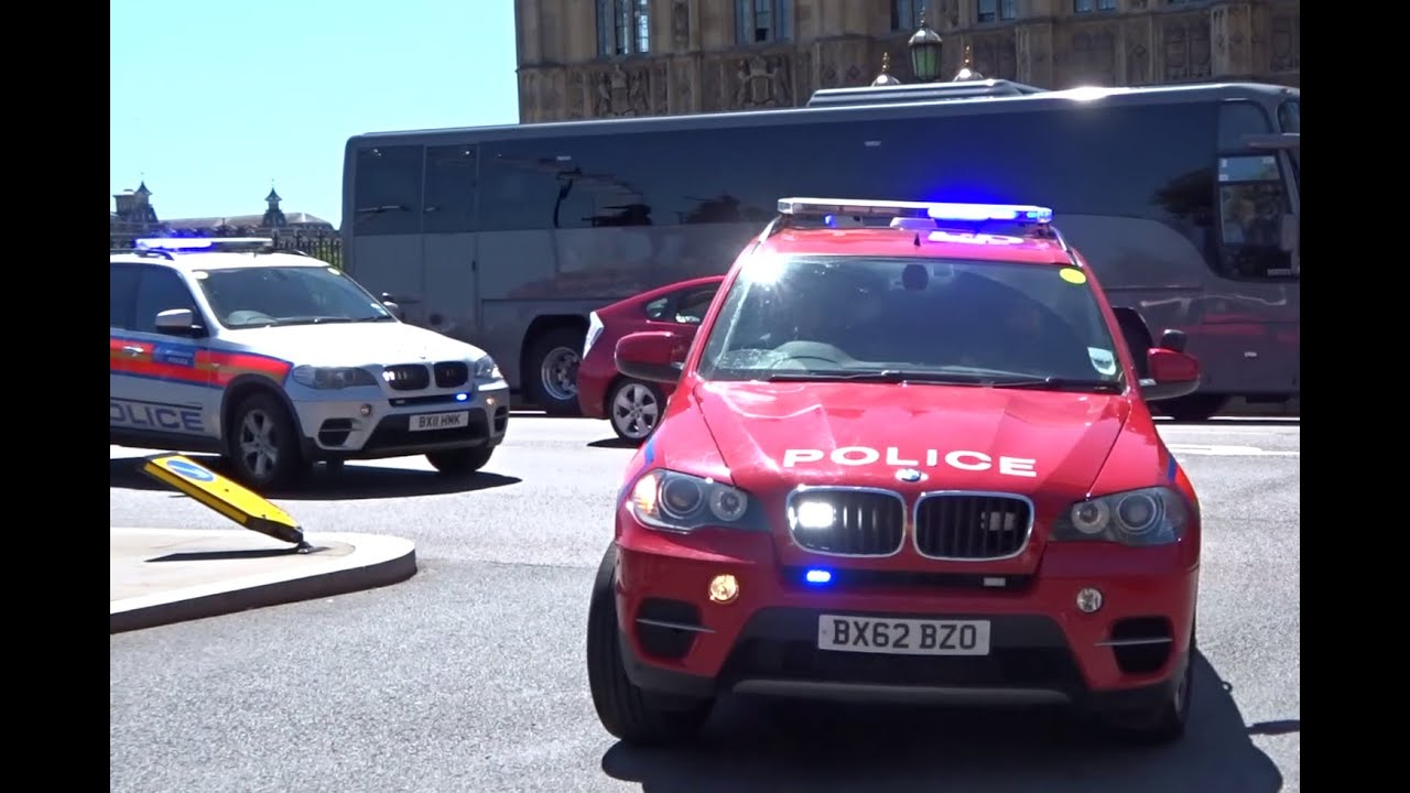 London Metropolitan Police ARVs Responding - YouTube