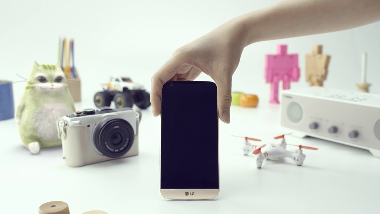 LG G5 (Gold) : Official Product Video (1min. introduction) - YouTube
