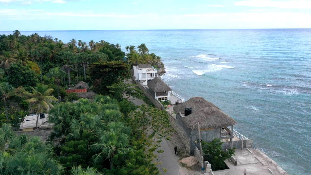 Marigot & Cayes Jacmel: Haiti gen anpil richès k ap gaspiye... Bèl peyi ...