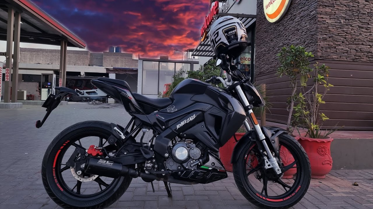 benelli 180S review and ride - YouTube