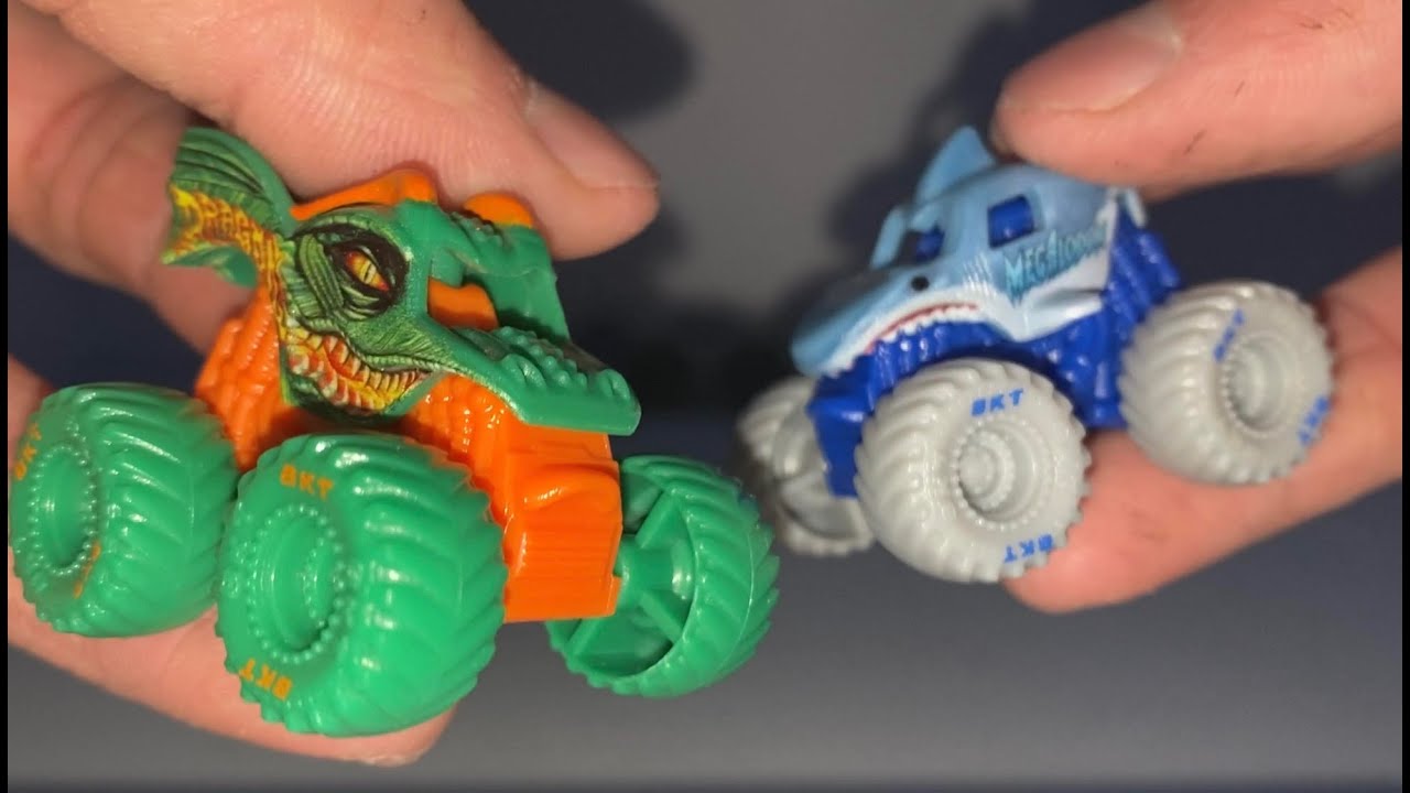 SPIN MASTER MONSTER JAM MINI 10 PACK REVIEW!!!! - 2 Mystery Minis ...