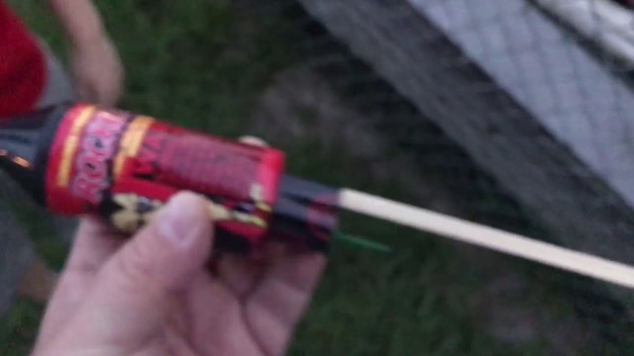 Rocket Fire rocket from Mad Hornet & Shelton fireworks - YouTube