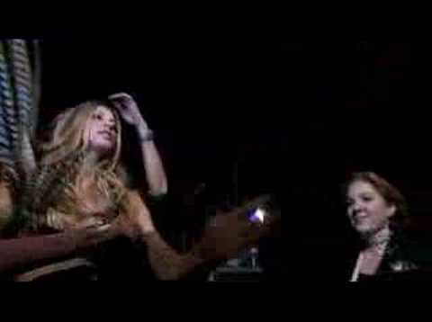 Gisele - 2006 VS Fashion Show - Third Entrance