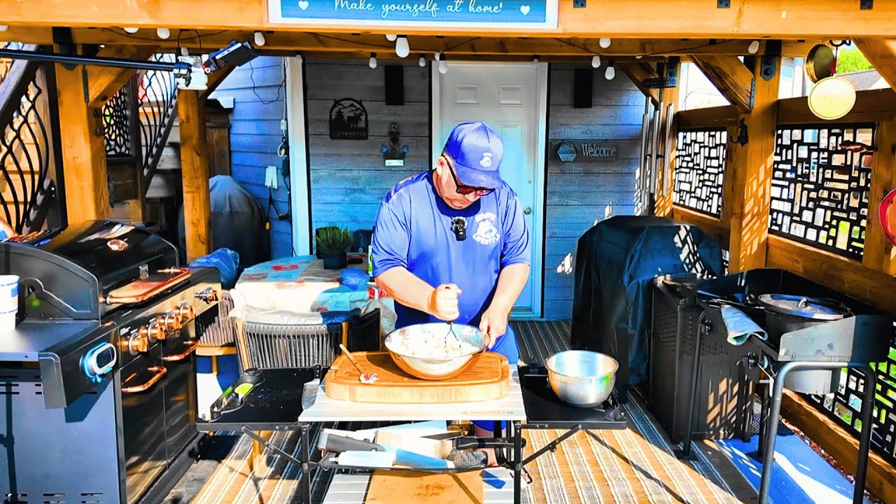 Traditional Newfoundland Fish Cakes - YouTube