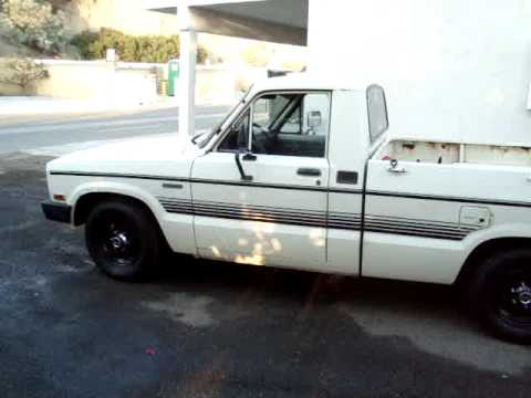 1984 mazda b2000 start up - YouTube