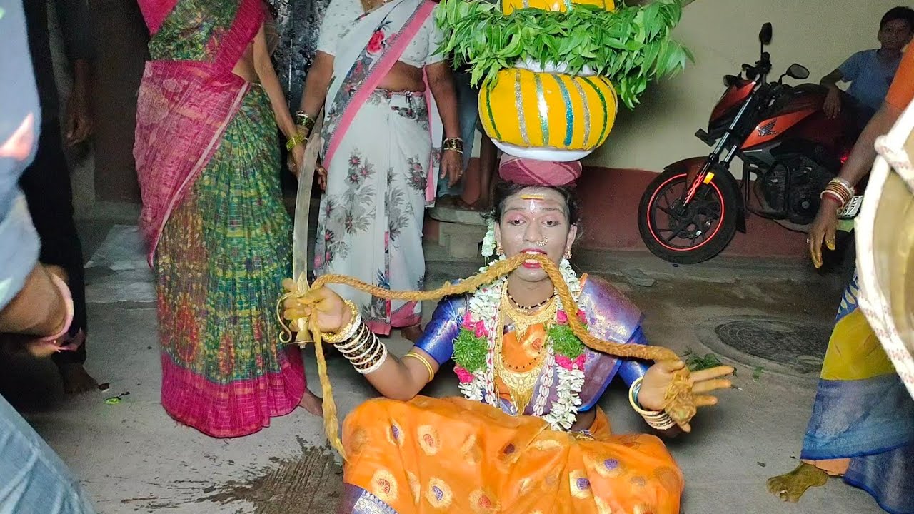 Golnaka yellamma panduga 2023 || Golnaka Sai bonam || Av punakam - YouTube