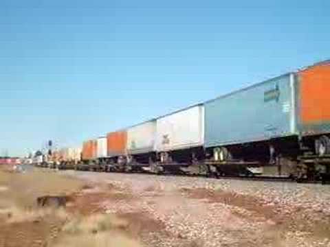 BNSF 4616 & BNSF 4487 West at Chalender, AZ in Jan 2007 - YouTube