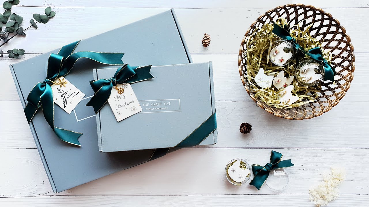 Holiday Gift Packaging Idea l How To Tie A Perfect Bow ? - YouTube