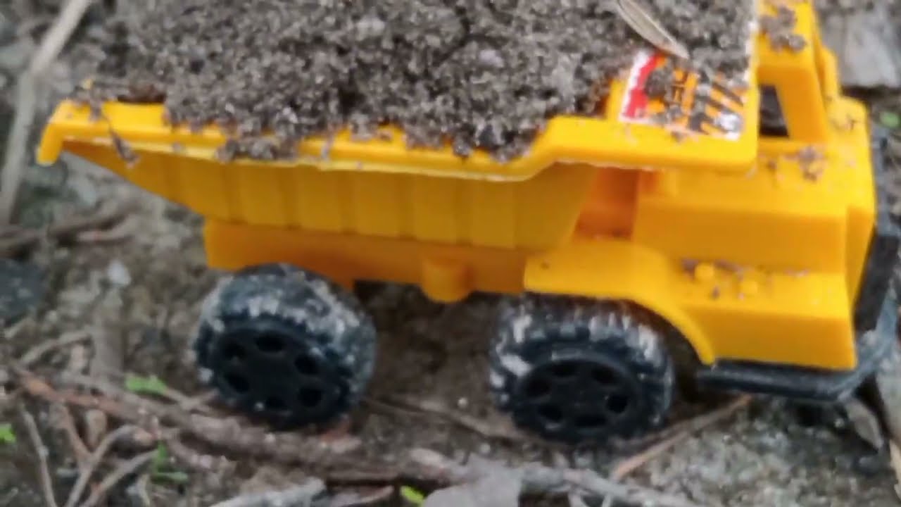 mobil truck pasir dan truck tambang , muatan tanah || membangun ...