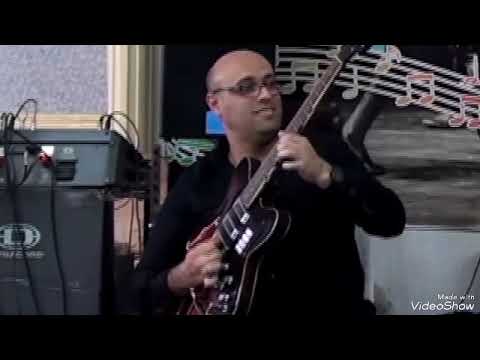 Orxan Məmmədov _gitarada ifa. Ağ göyərçin...Ağdaş toyu.. 050 545 95 75