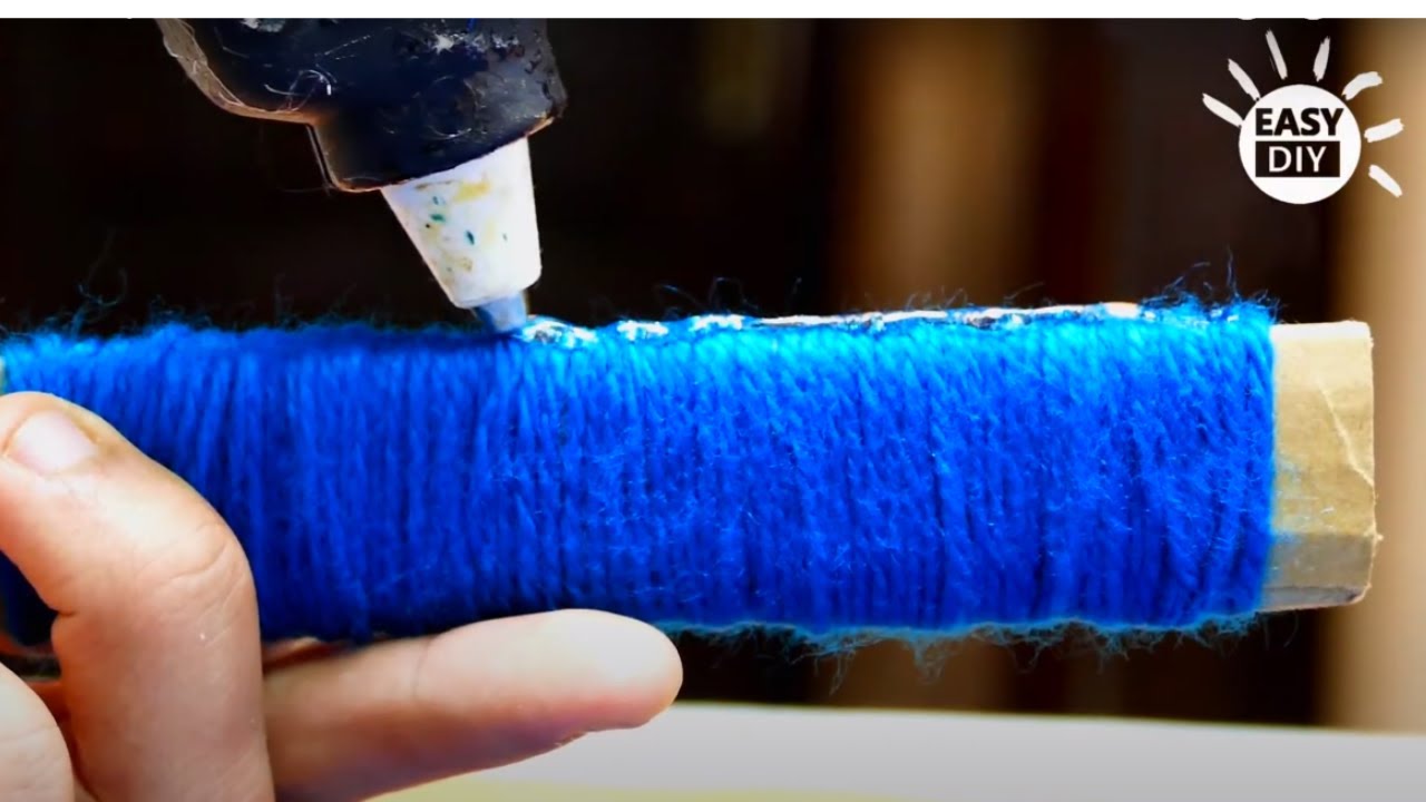 How to make carpet with woolen thread - YouTube