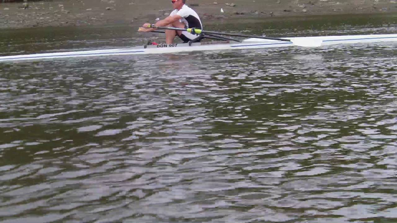 sculling courses at Tideway Scullers School - YouTube