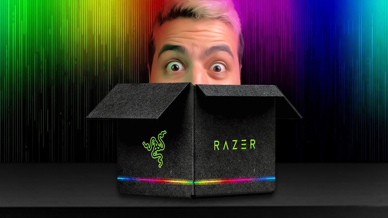 RAZER MYSTERY BOX?! 😨 جعبه جادویی ریزر برام اومده - YouTube