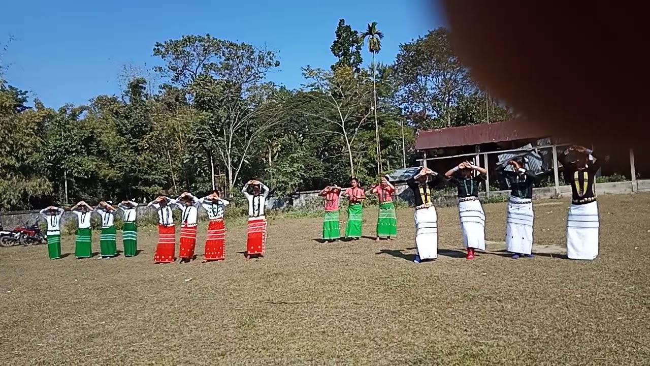 Adi Tako party dance - YouTube